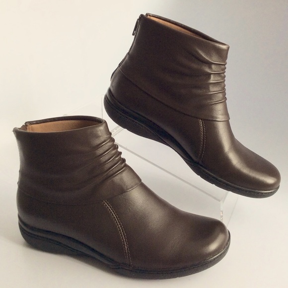 Clarks | Shoes | Clarks Kearns Awe 65m Brown Leather Booties New | Poshmark